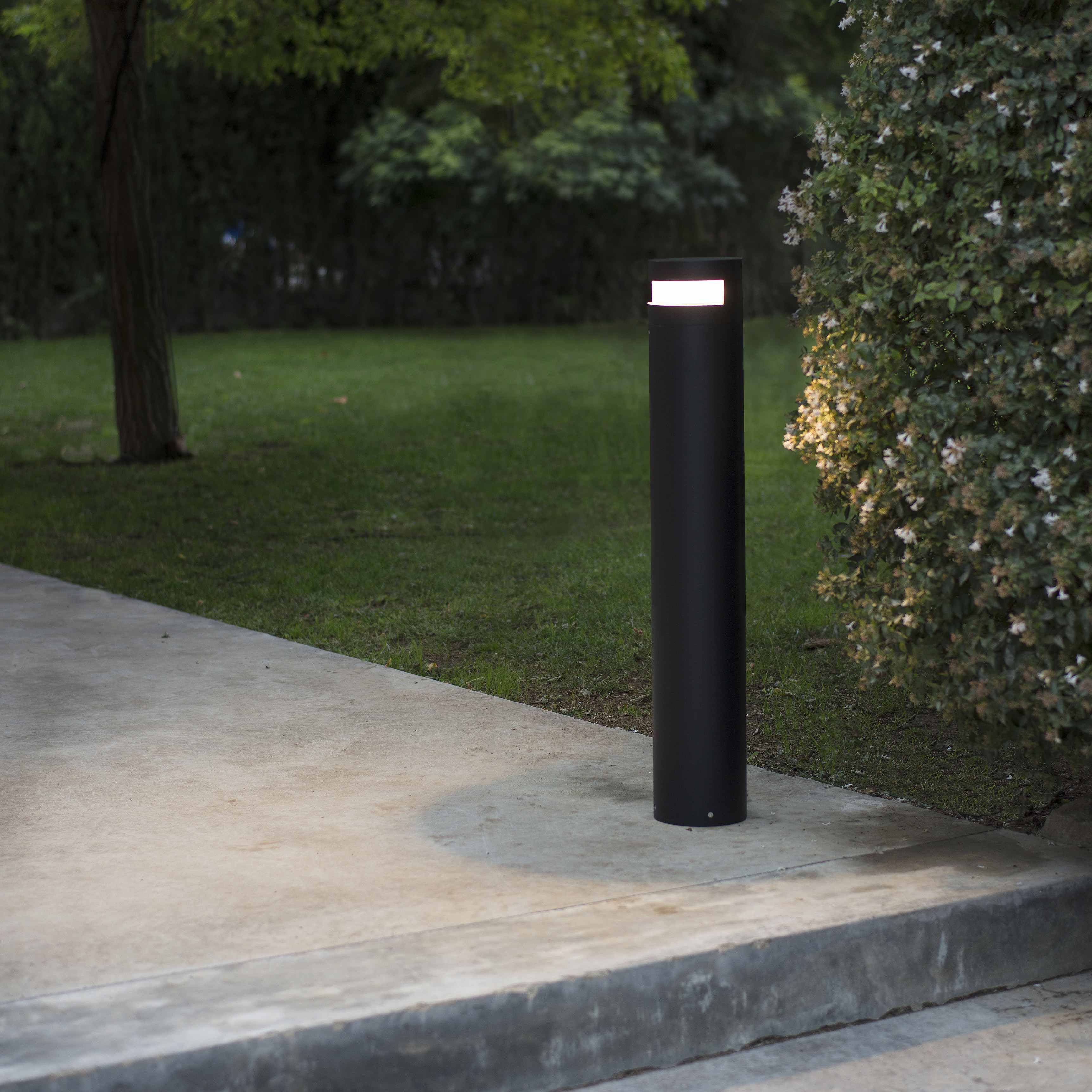 BAST Black beacon lamp – Landlite Designer Lightings